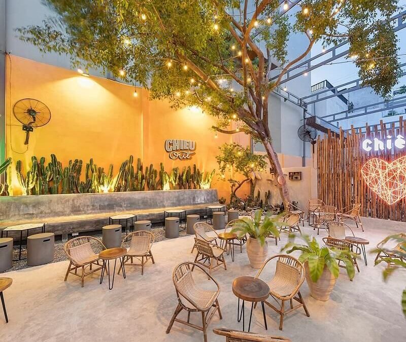 7 Desain Cafe Outdoor Halaman Rumah - Ruang Rupa Arsitek